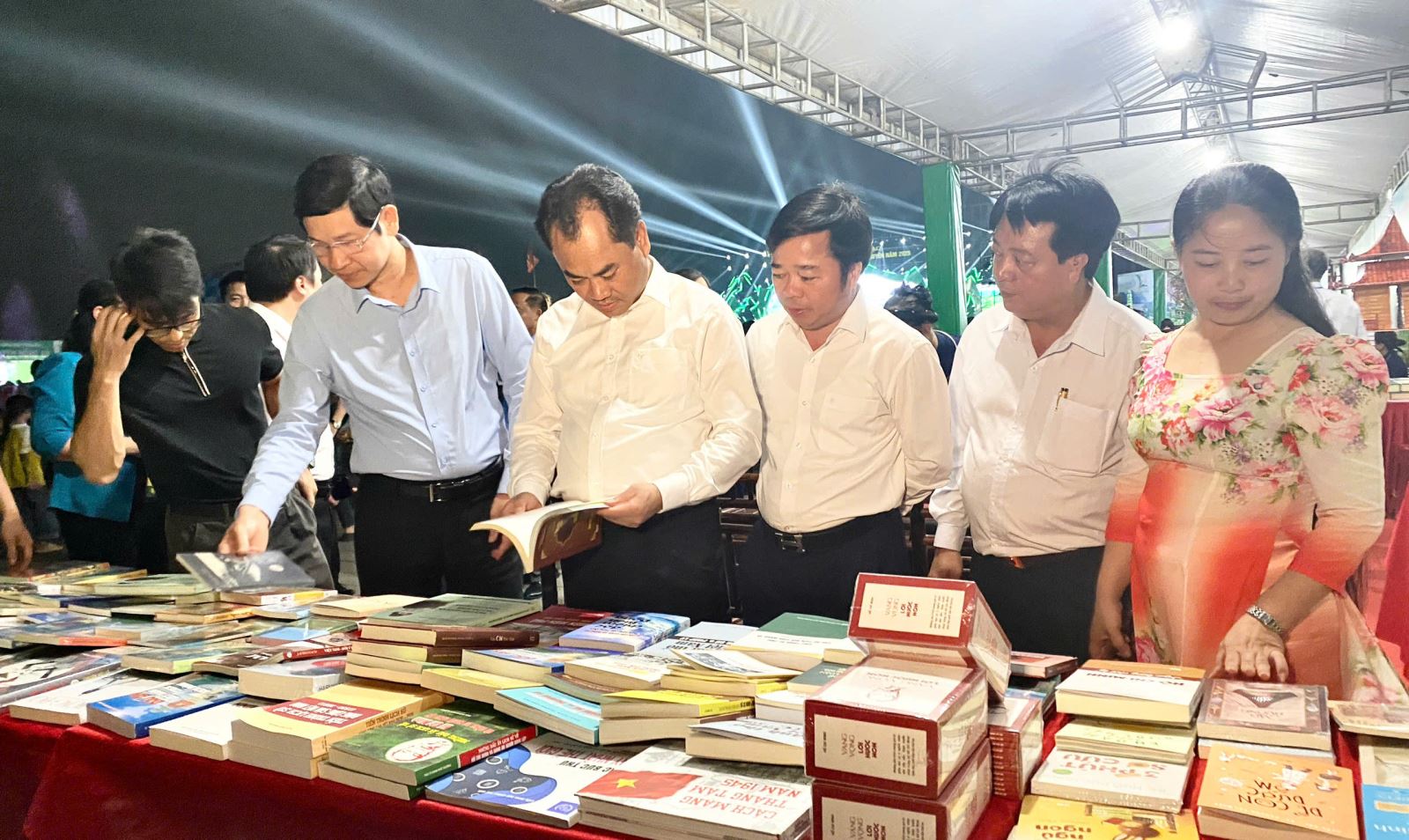 Thư Viện Tỉnh Thái Nguyên